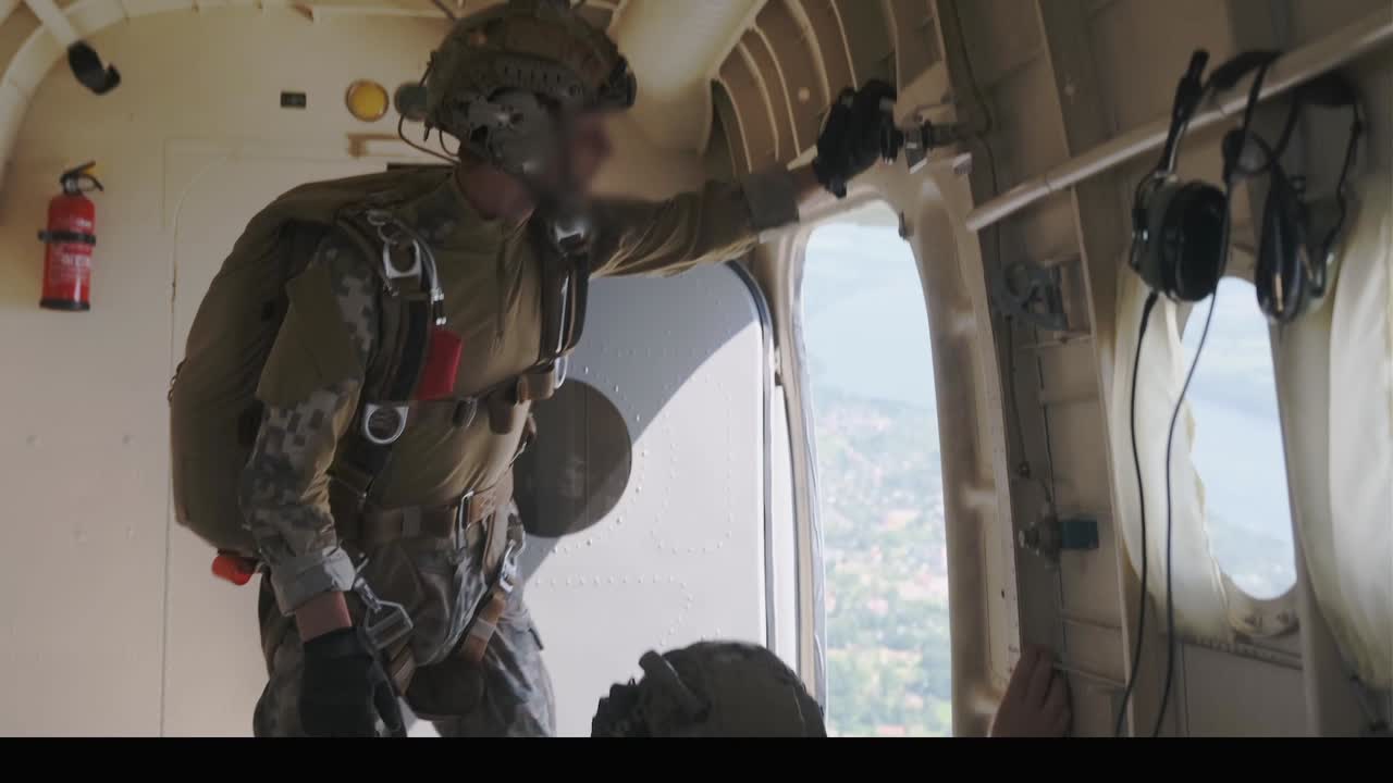 Us Army And Latvian Special Forces Practice High Altitude Low Opening Halo Parachute Jumps In ...