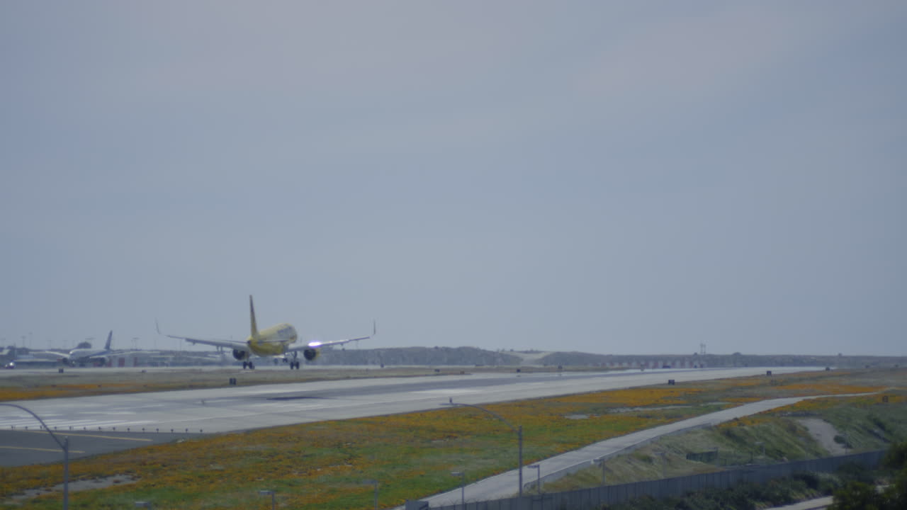 Spirit Airlines Aircraft Landing On Airfield In Los Angeles, California ...