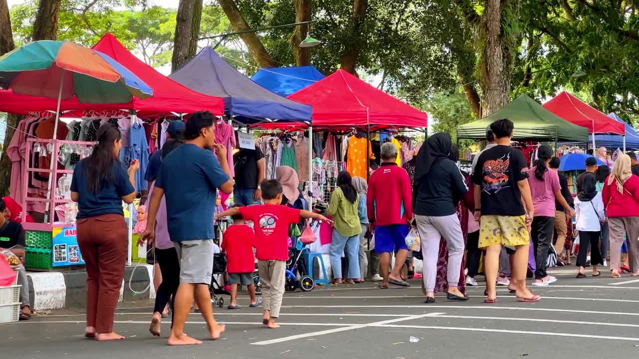 Crowded People Walking In Front Of Street Market Stall Free Stock Video ...