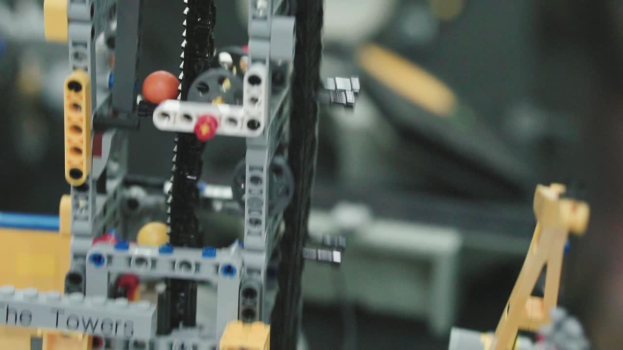 LEGO Build Of Elevator Multiple Balls Travel Through | SLOWMOTION Free ...