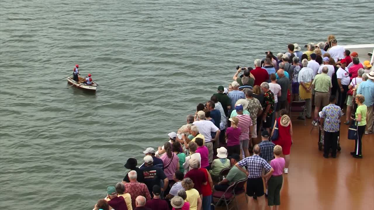 Passengers Of A Cruise Ship Watching The Panama Canal Transit Process ...