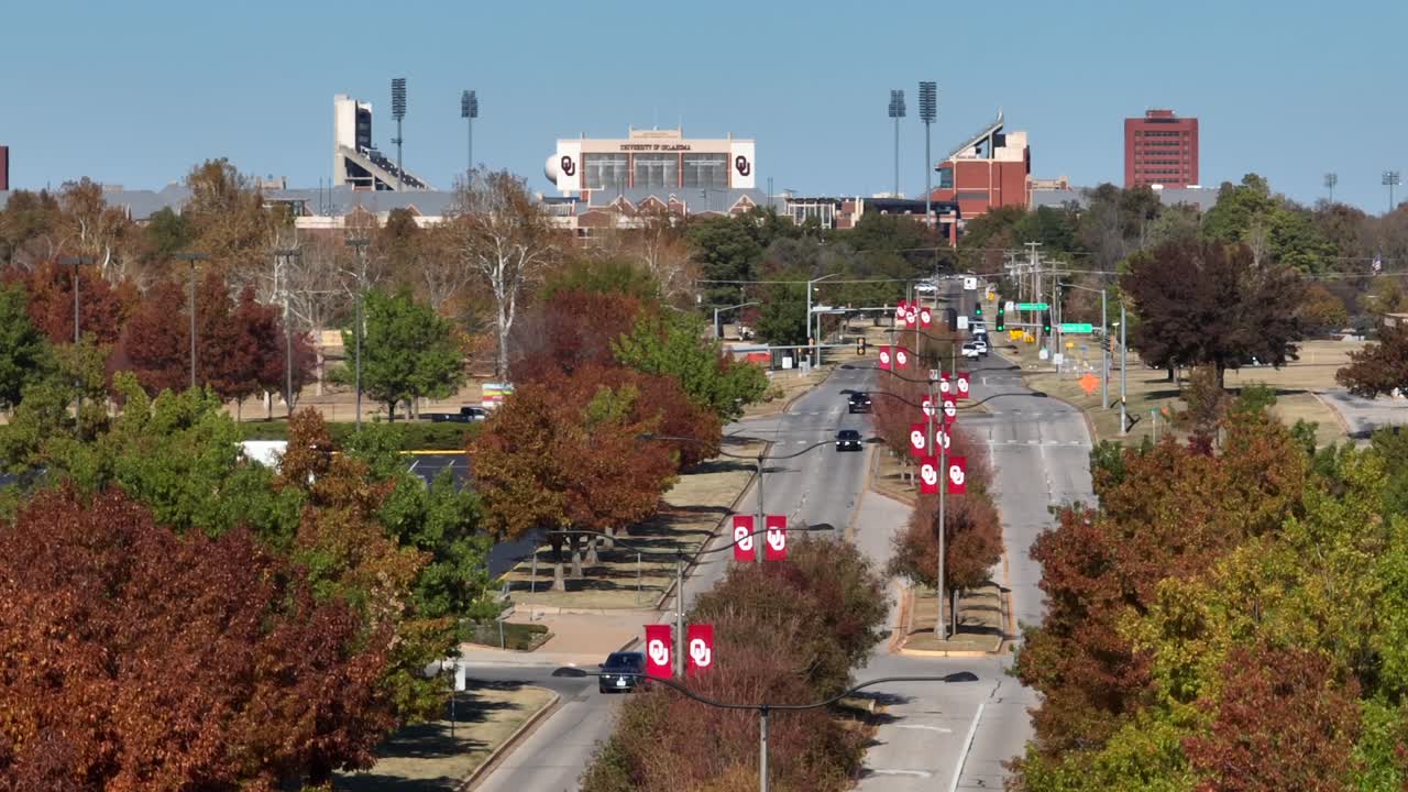 University Of Oklahoma Logo And Signs By Owen Field Football Stadium ...