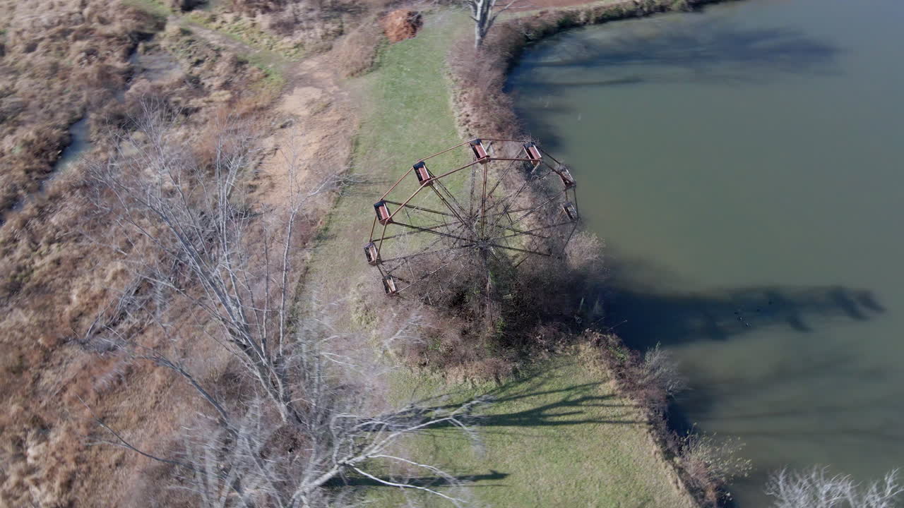 Old Abandoned Scary And Creepy Ferris Wheel Free Stock Video Footage ...