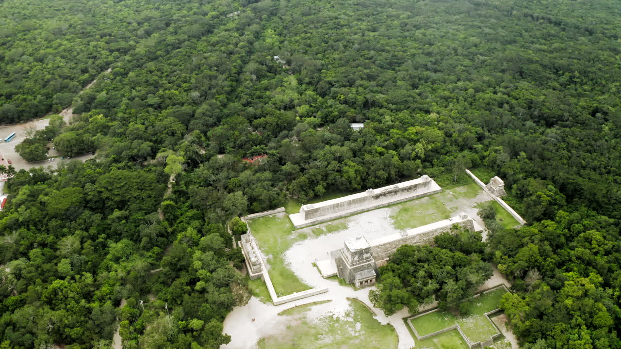 Aerial Perspective Of The Chichen Itza Pyramid, Court, Observatory, All ...