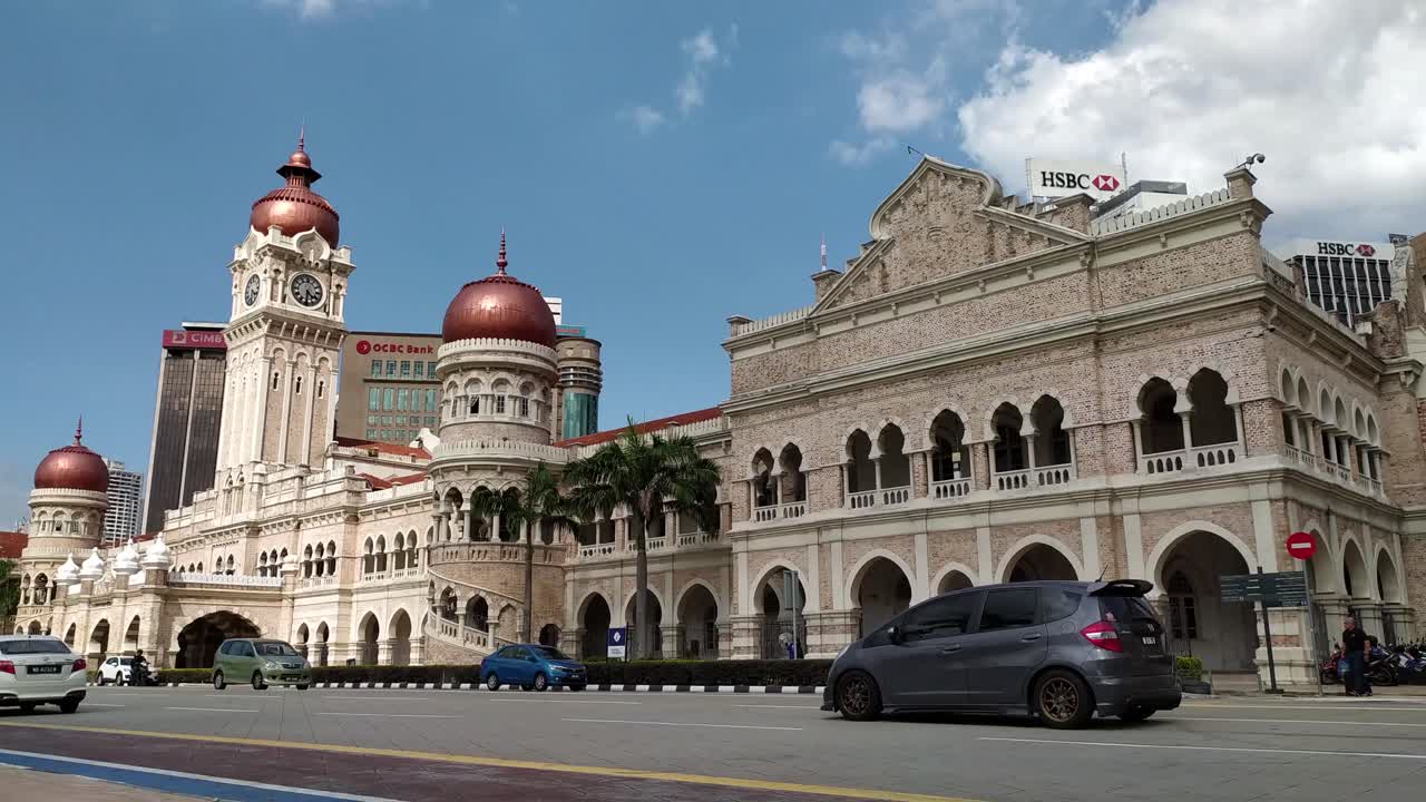 Timelapse Of Dataran Merdeka Traffic With Sultan Abdul Samad Building ...