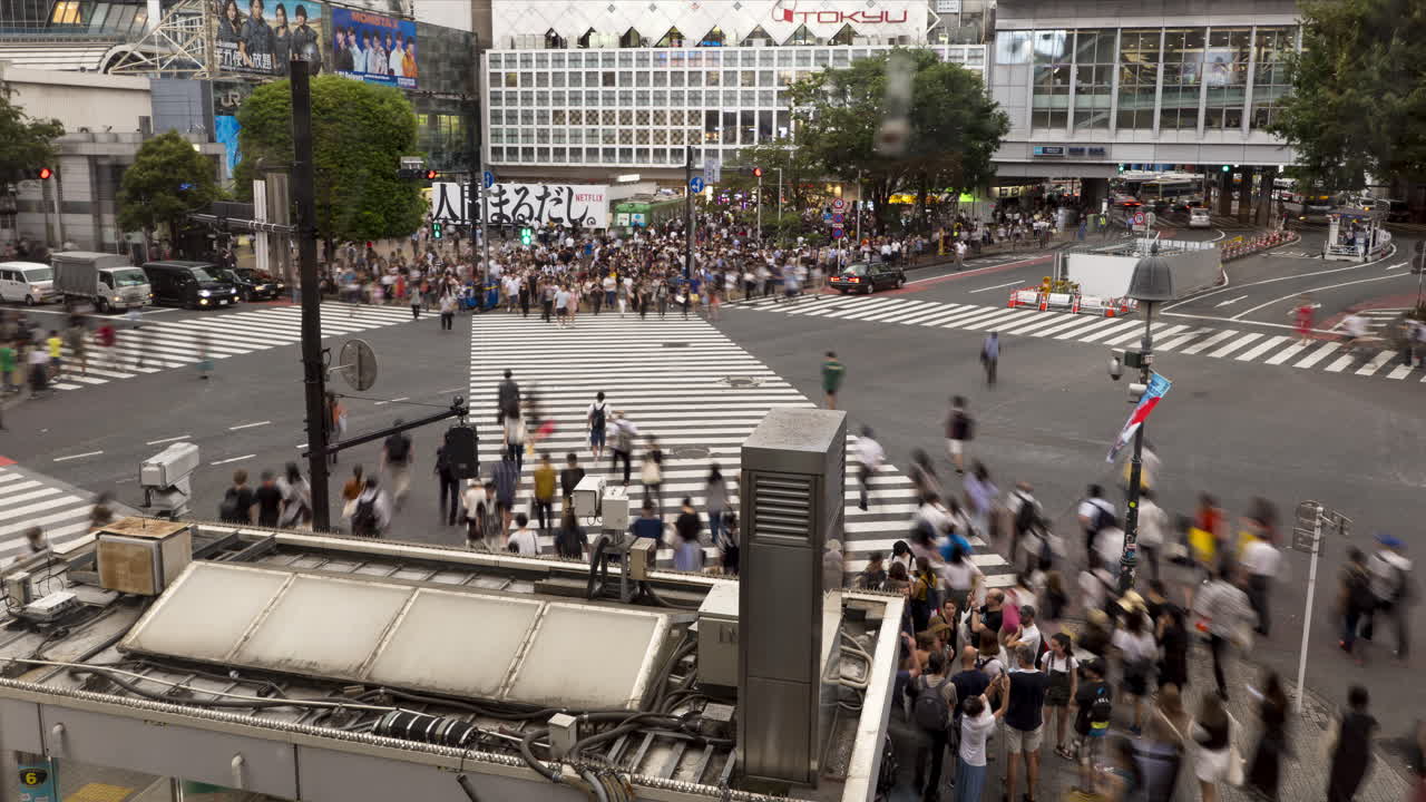 Overcrowded Crosswalk On A Busiest Scramble Crossing Of Shibuya In ...