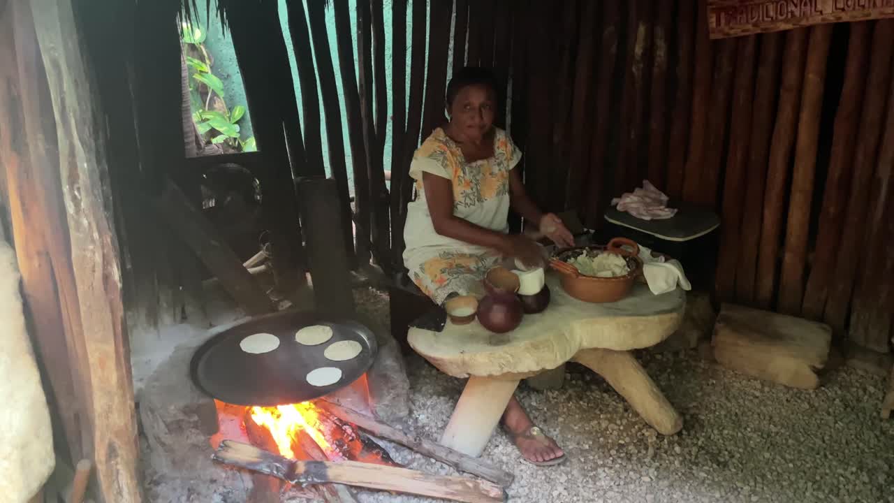 Old Mexican Maya Woman Cooking Tortillas In Traditional Kitchen With ...
