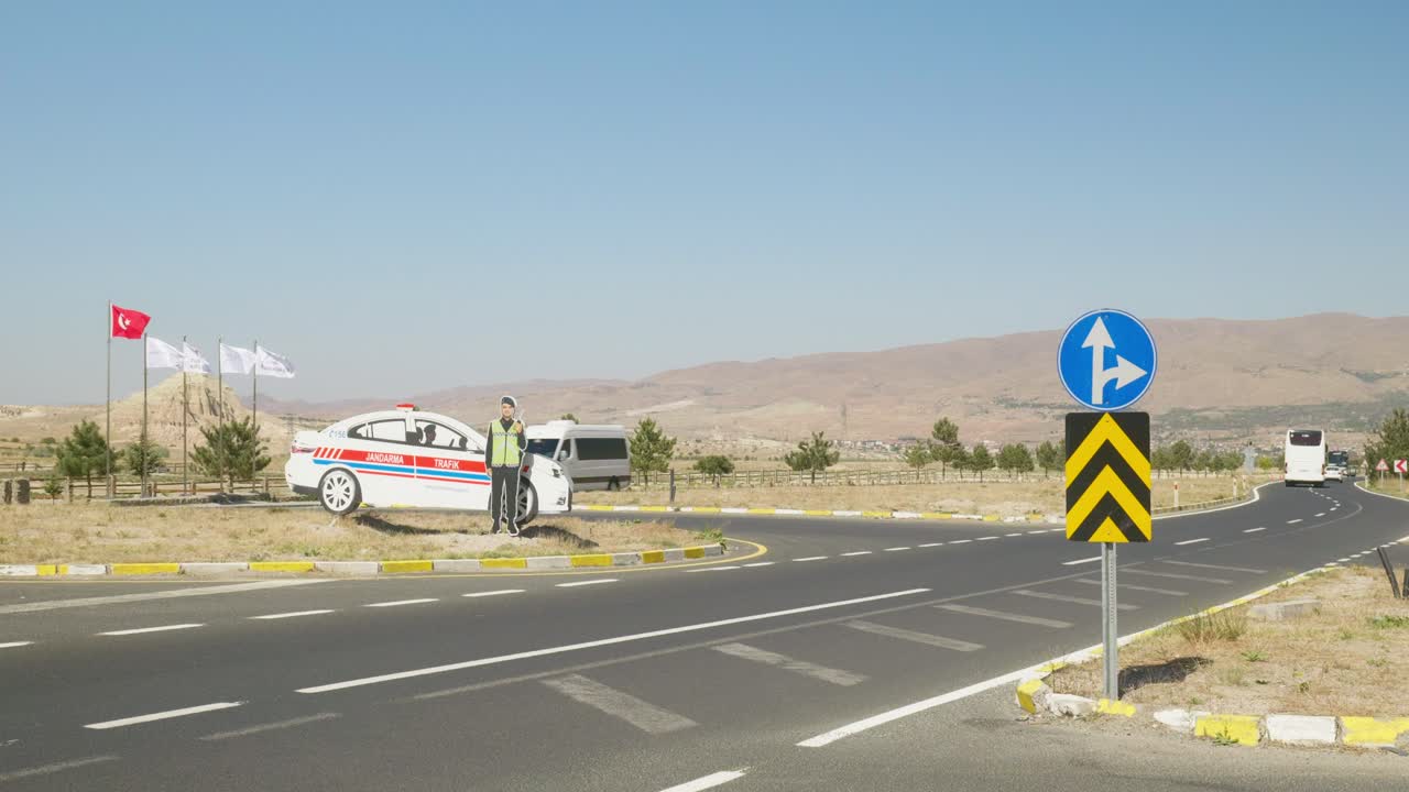Turkish Traffic Police Decoy Vehicle Speed Deterrent Busy Intersection ...
