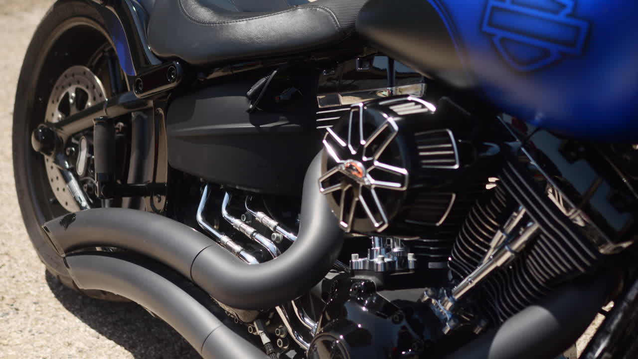 CLOSE UP Of A Harley-Davidson Motorcycle Engine And Twin Exhausts Free ...