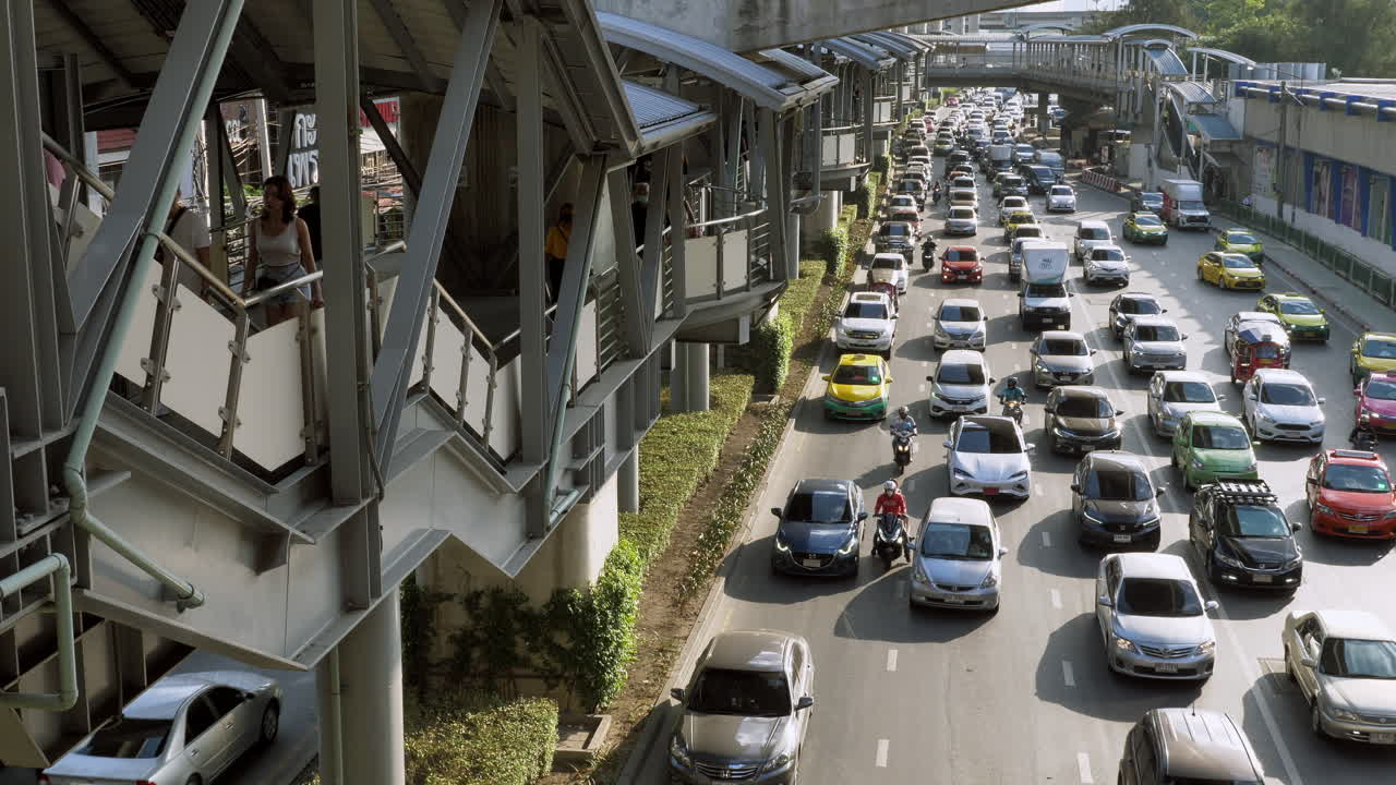 People Seen Using The Elevated Walkway From One Station To Another Then ...