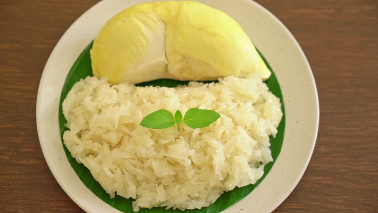Durian With Sticky Rice - Sweet Durian Peel With Yellow Bean, Ripe ...