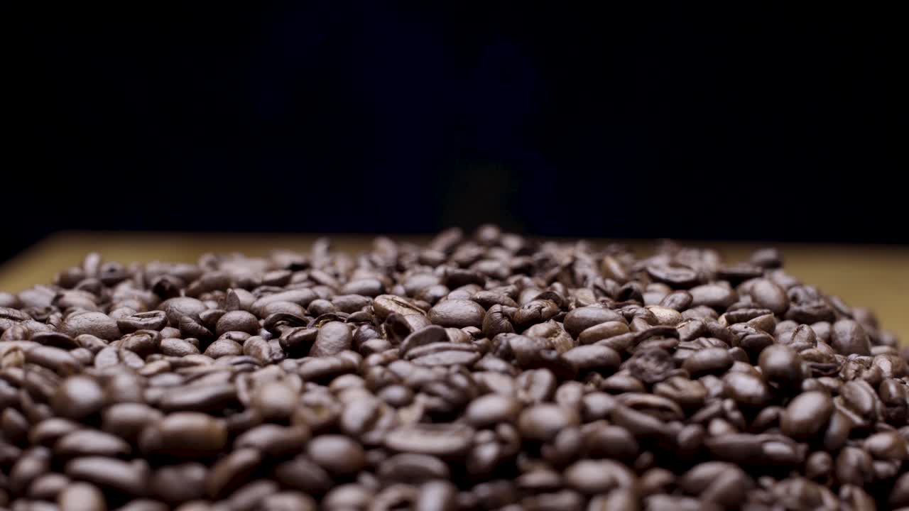 Shallow Focus Pull Back Reveal Dark Quality Smoking Coffee Beans ...