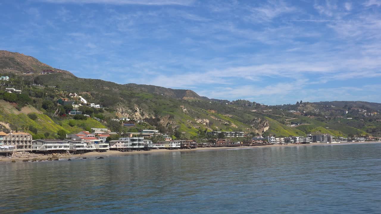 The Coastline Of Scenic Malibu, California With Pacific Ocean ...