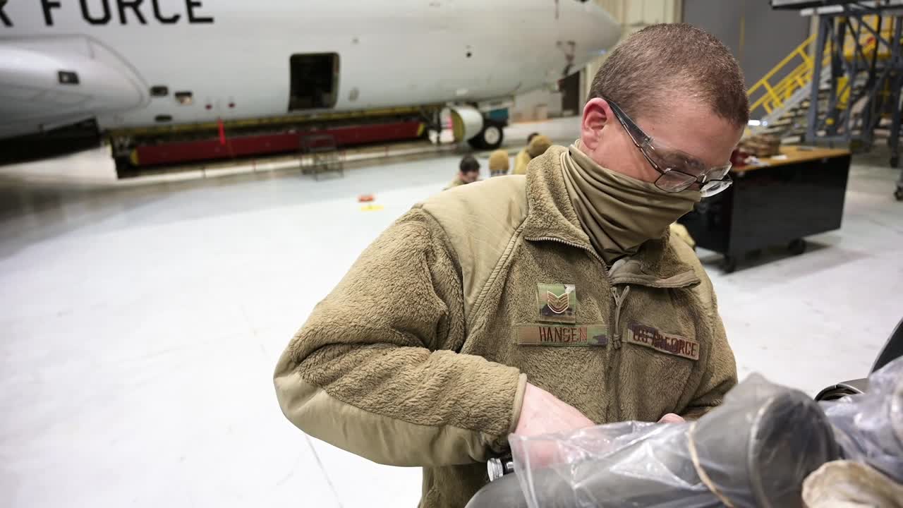 Us Airmen With Team Jstars Perform Isochronal Maintenance On An E-8C ...