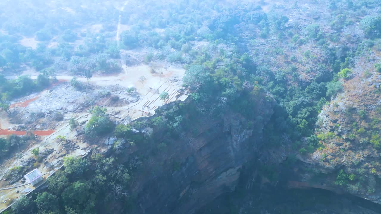 Descarga Gratis Vídeos De Stock De Las Cascadas Rajdari Y Devdari Se ...