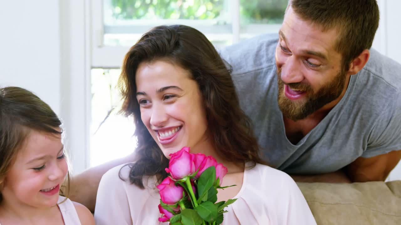 Mom receiving roses Free Stock Video Footage
