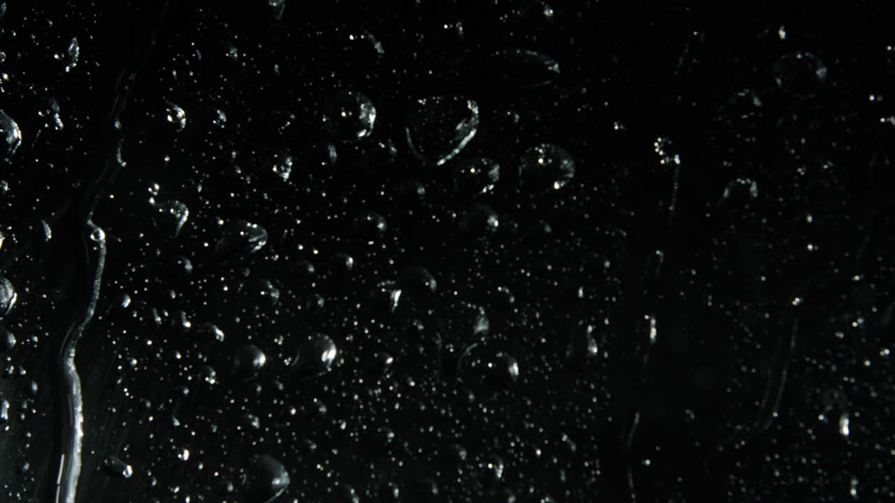 Water dripping down screen, wet screen overlay effect Premium Stock ...