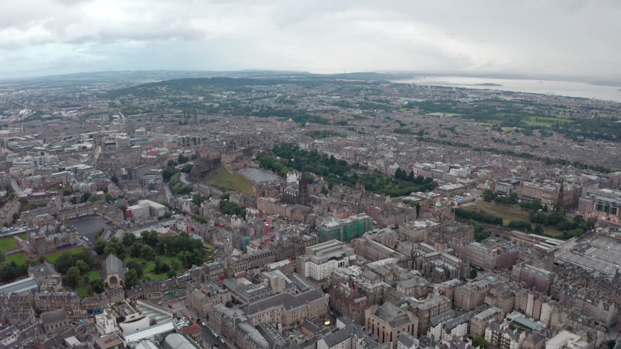 Dolly Forward Drone Shot Towards Edinburgh Castle From The South Free ...