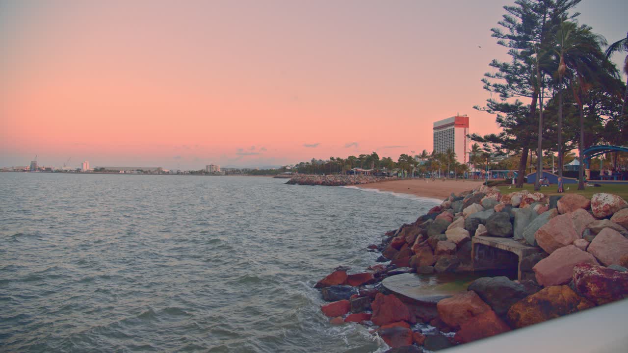 The strand pier jetty during sunset townsville, north queensland ...