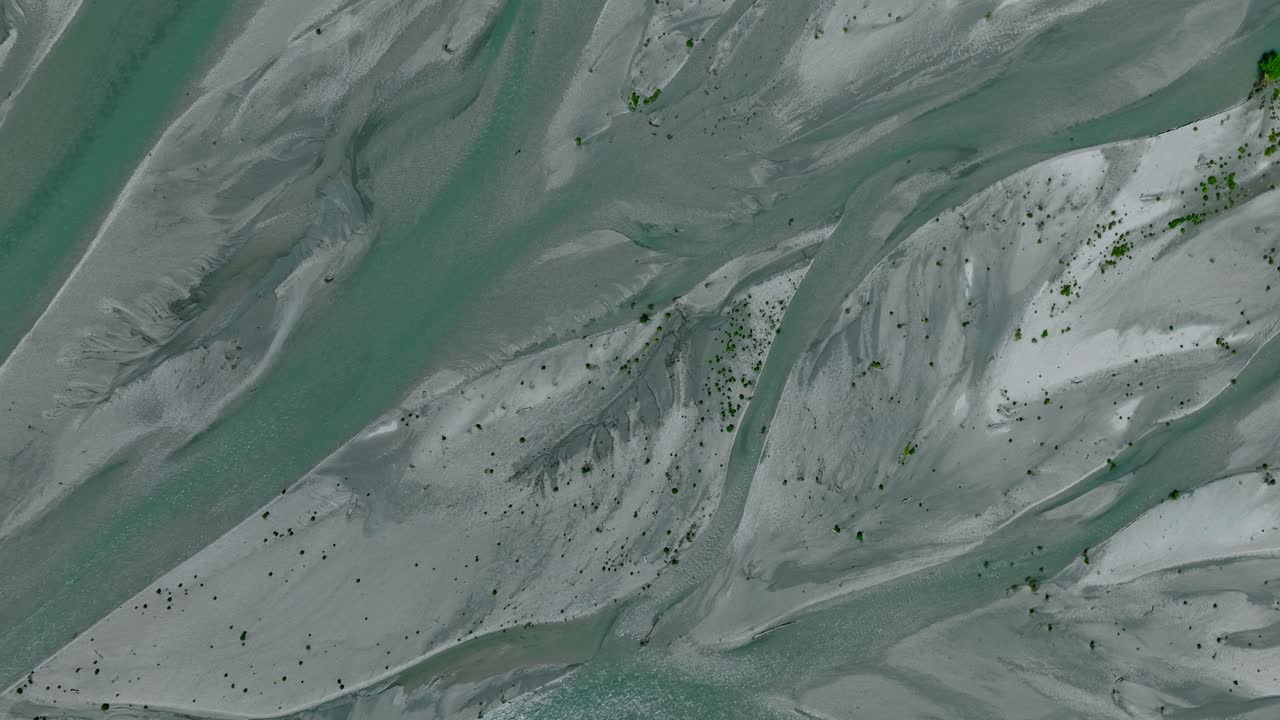 Rees River Delta With Slow Flowing Glacial Water Through Floodplain ...