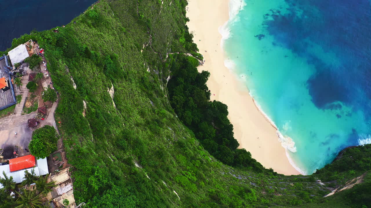 Steep Cliff Coastline Above Tropical Kelingking "T-rex" Beach Free ...