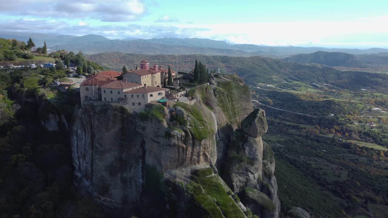 4K Meteora Greece, Pillar Rock Formations, Fall Colors At Sunset ...