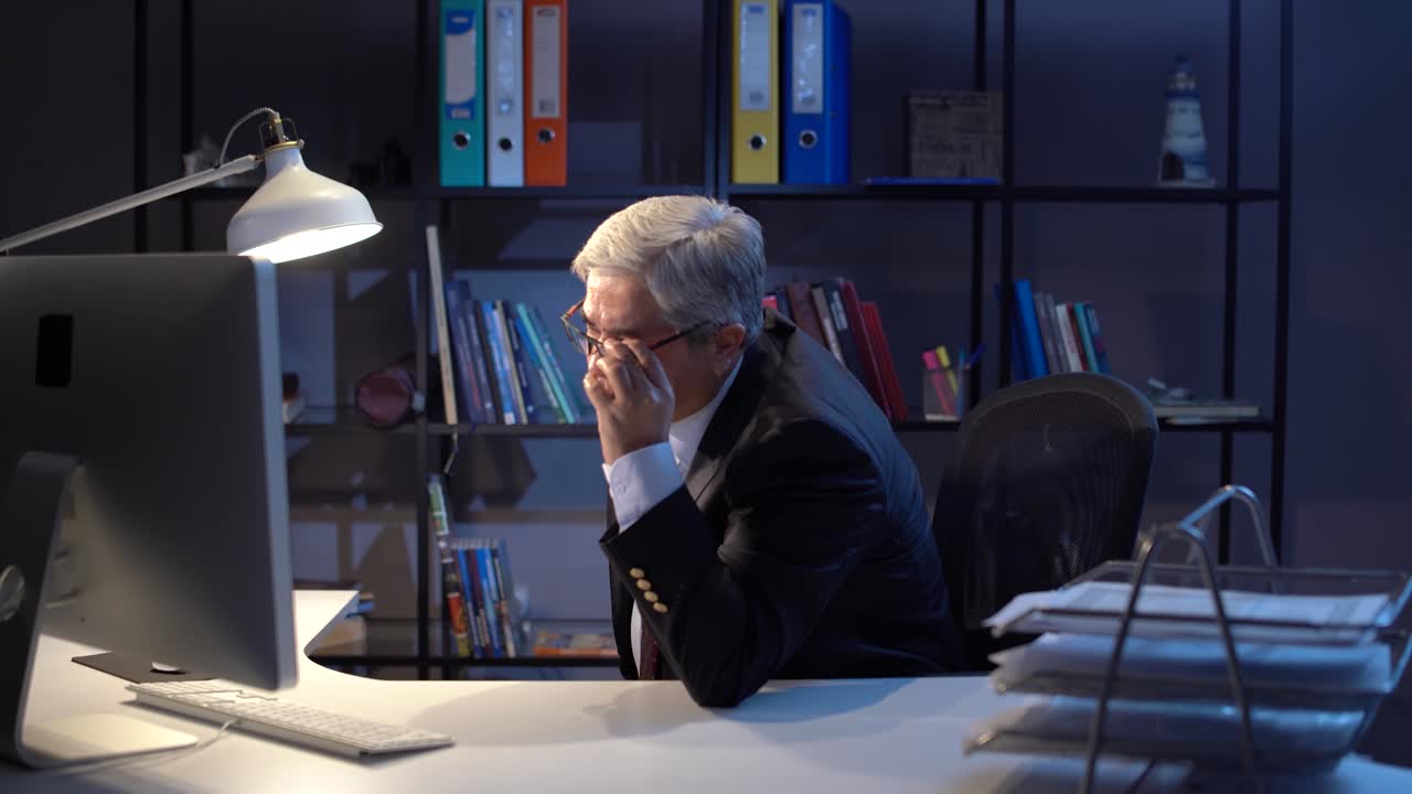 Businessman negative development. | Premium Stock Video Footage