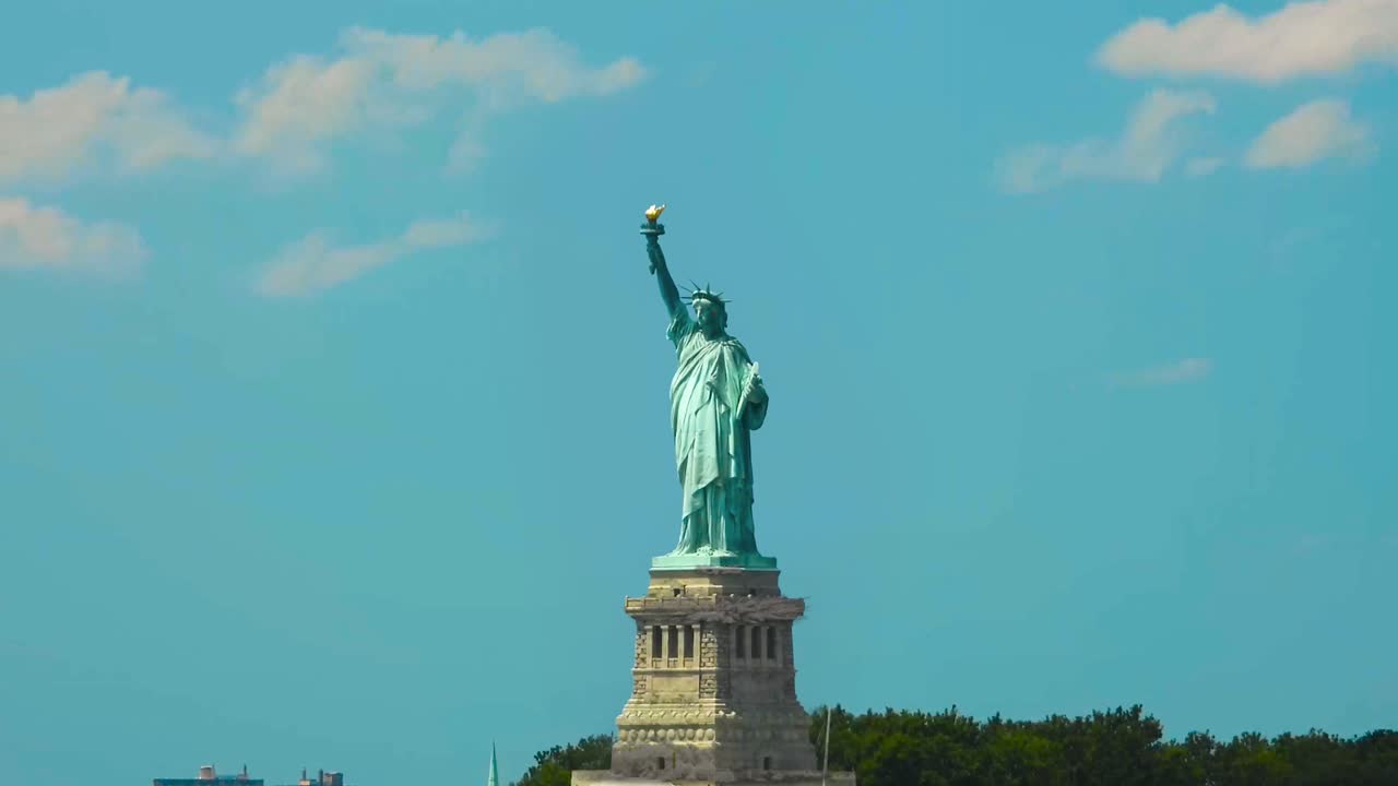 Awesome video timelapse or time lapse animation of the Statue of ...