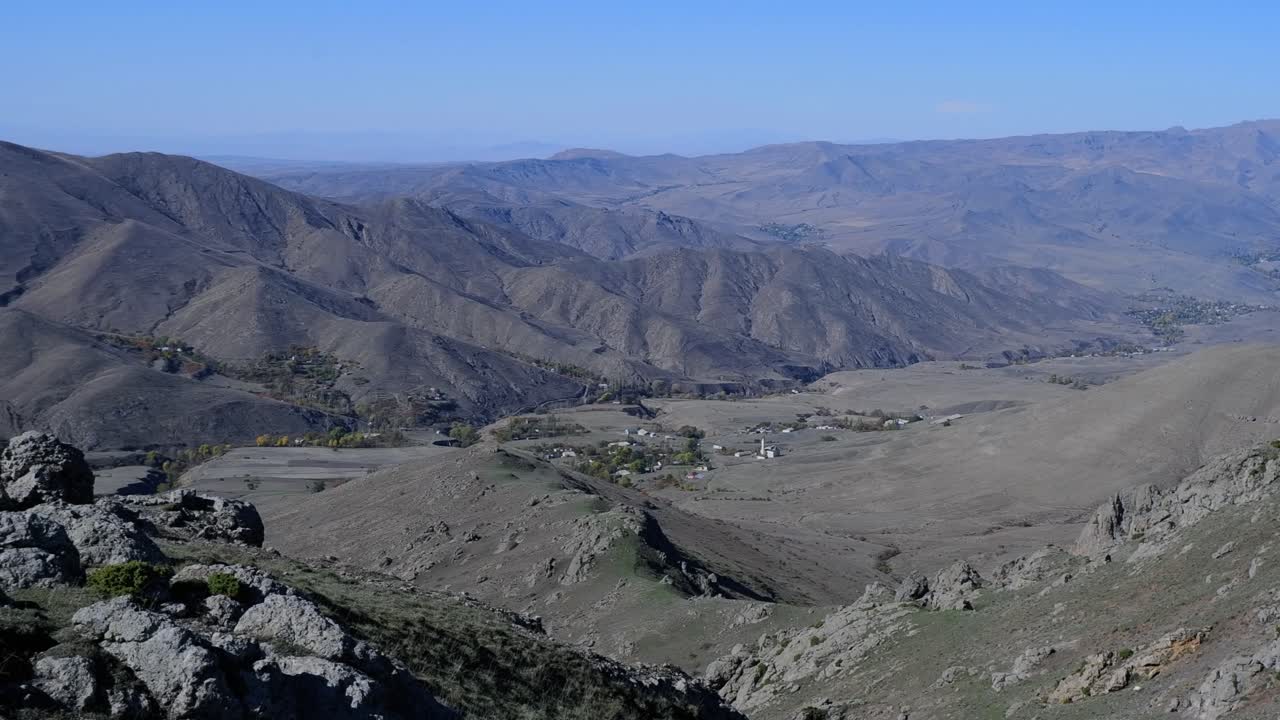 Summit Pan Across Tiny Mountain Village In Talysh Region Of Azerbaijan ...