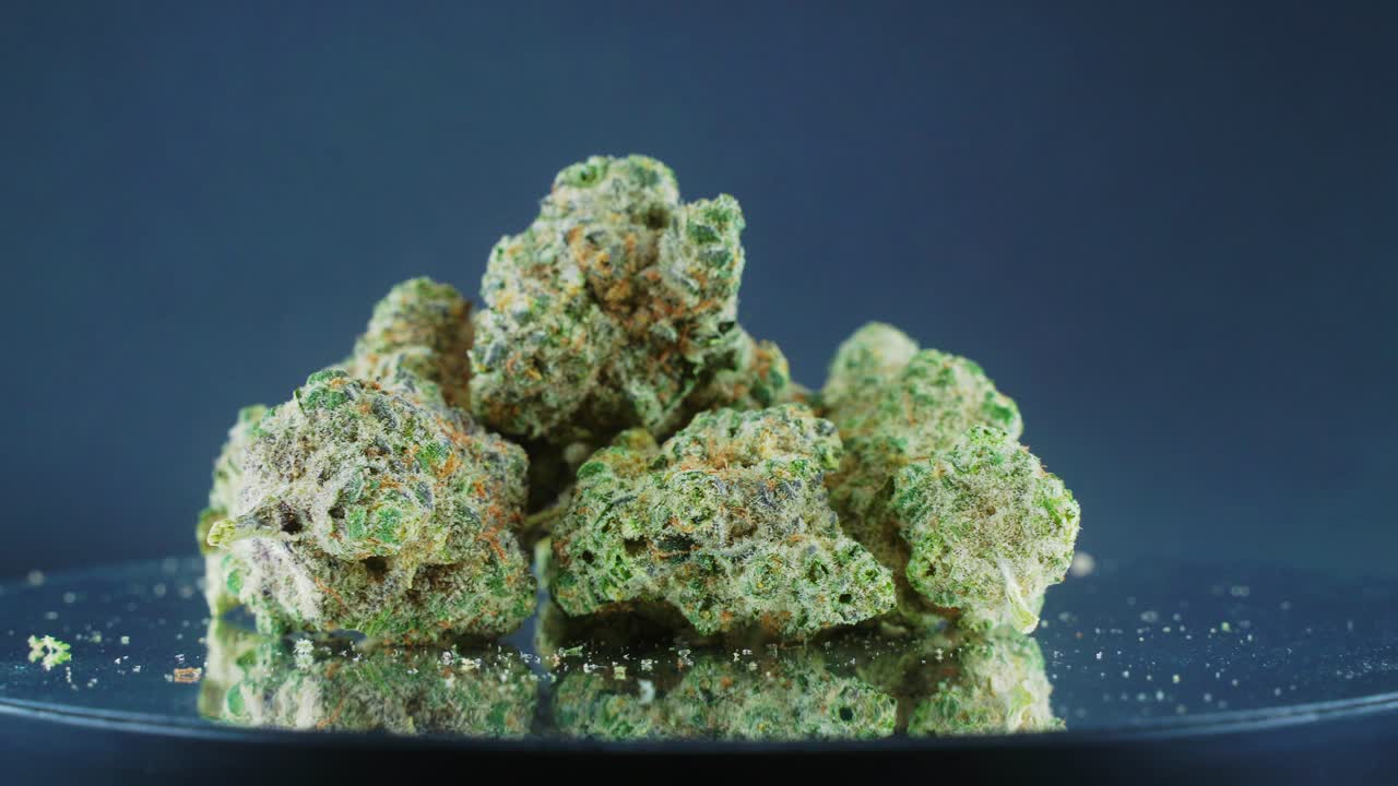 Grayish Green Dried Marijuana Buds - Close Up Concept Shot, Pile Of ...