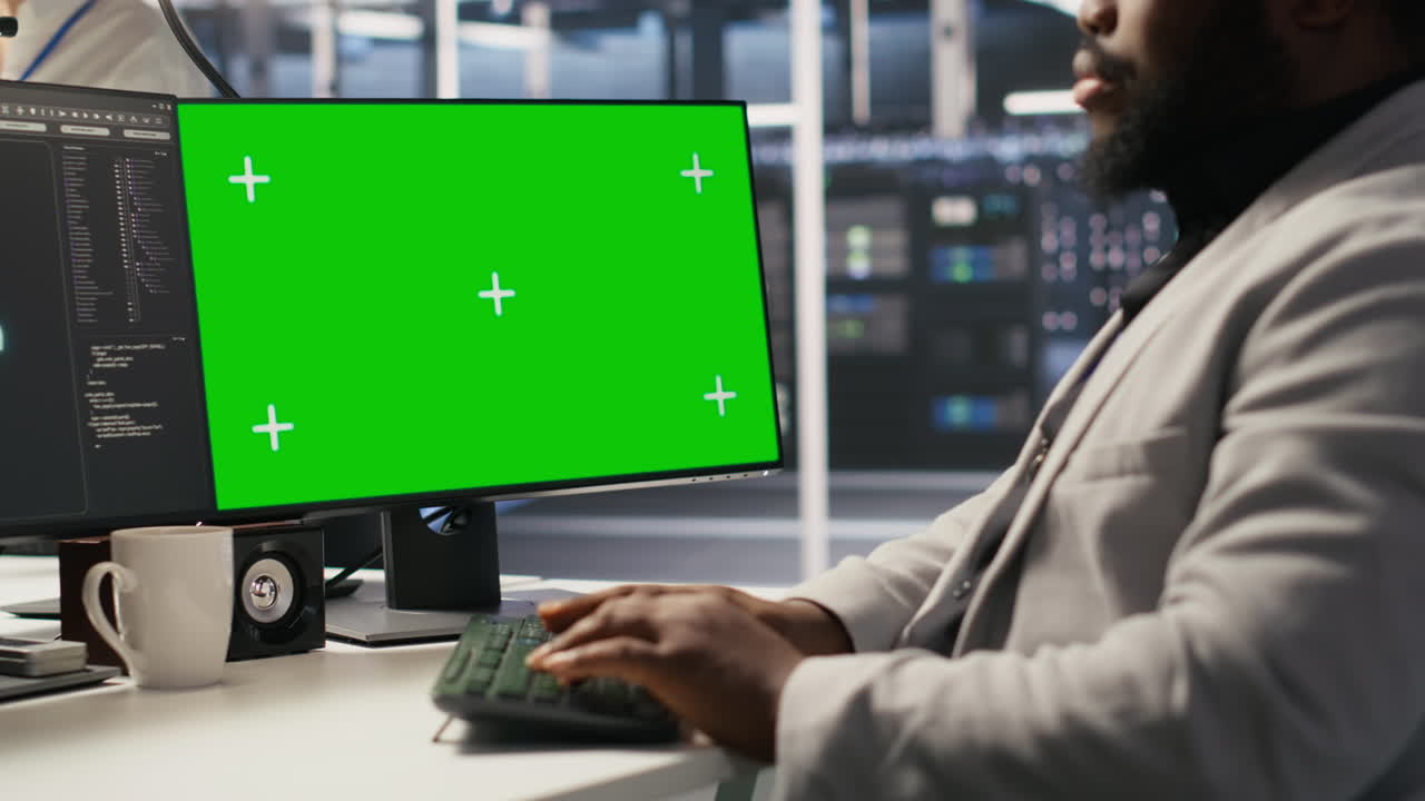 Data center admin inspecting gear using green screen mockup pc | Premi ...