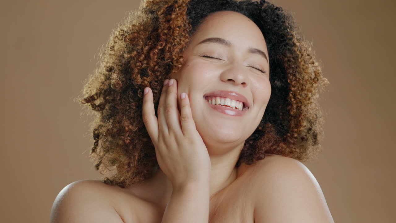 Face, black woman and skincare for beauty Premium Stock Video Footage