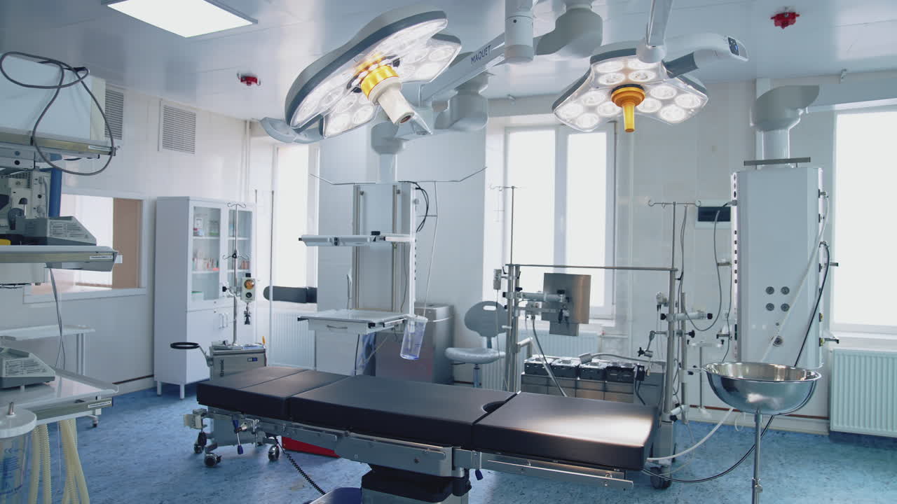 Empty operation ward with lights. Emergency medical health care surgery ...