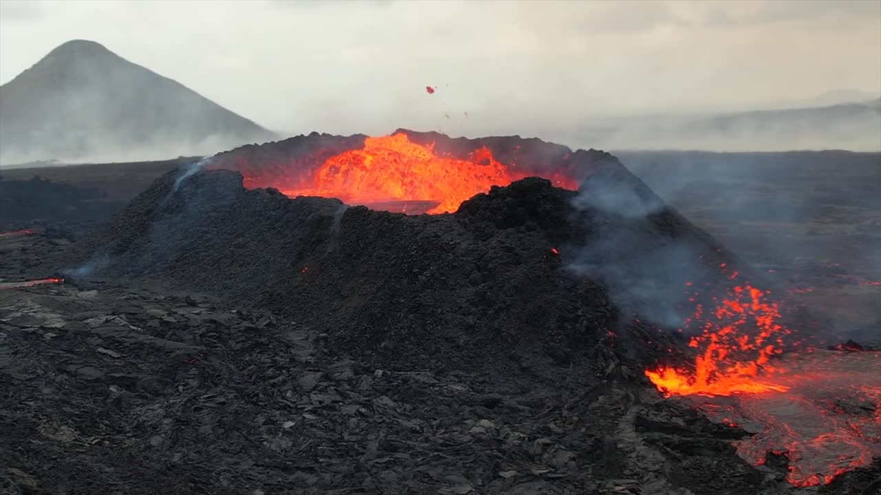 Super slow-motion footage of a volcanic eruption near Reykjavik ...