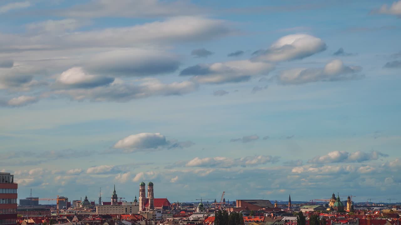 4K UHD Time Lapse Of The Munich Skyline With The Main Cathedral And Its ...