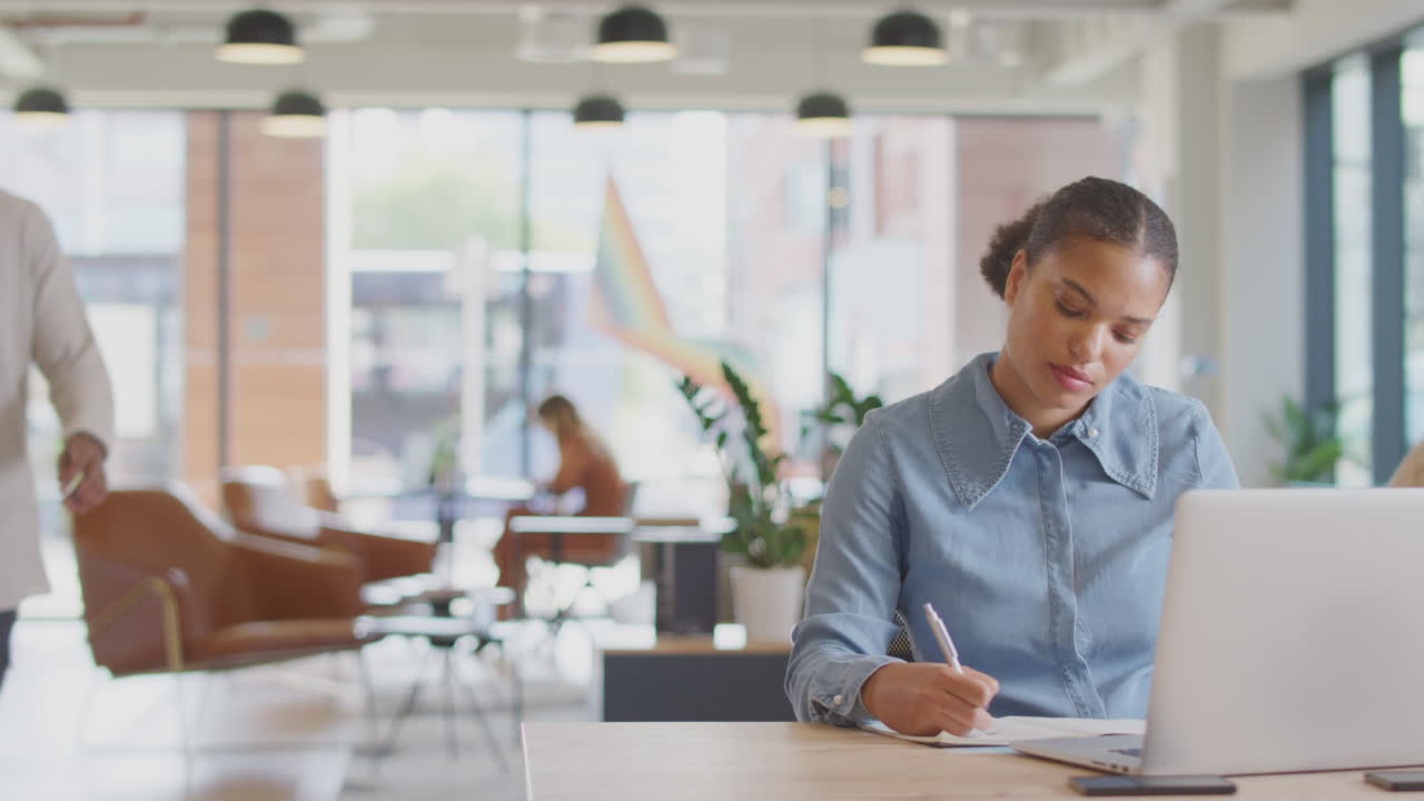 Premium stock video - Businessman and businesswoman having informal ...