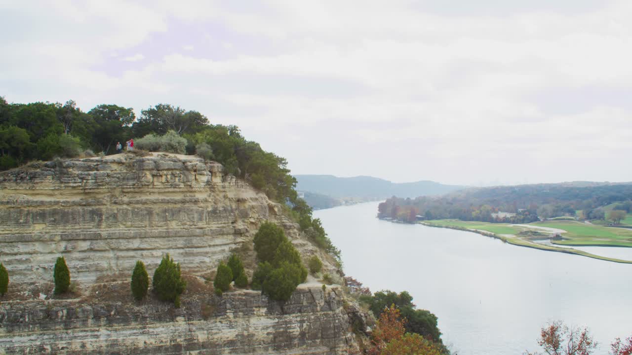 Cliff overlooking river in Austin Texas | Premium Stock Video Footage