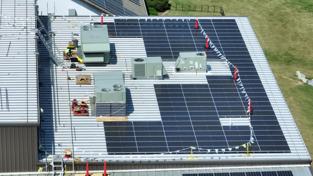 Large Solar Panel Array On Industrial Factory Building In USA Free ...